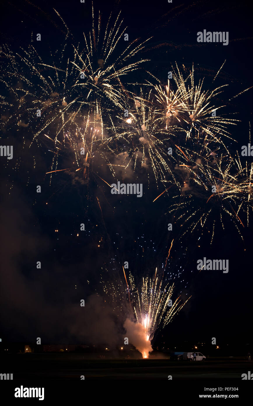 Red white color burst multiple hi-res stock photography and images - Alamy