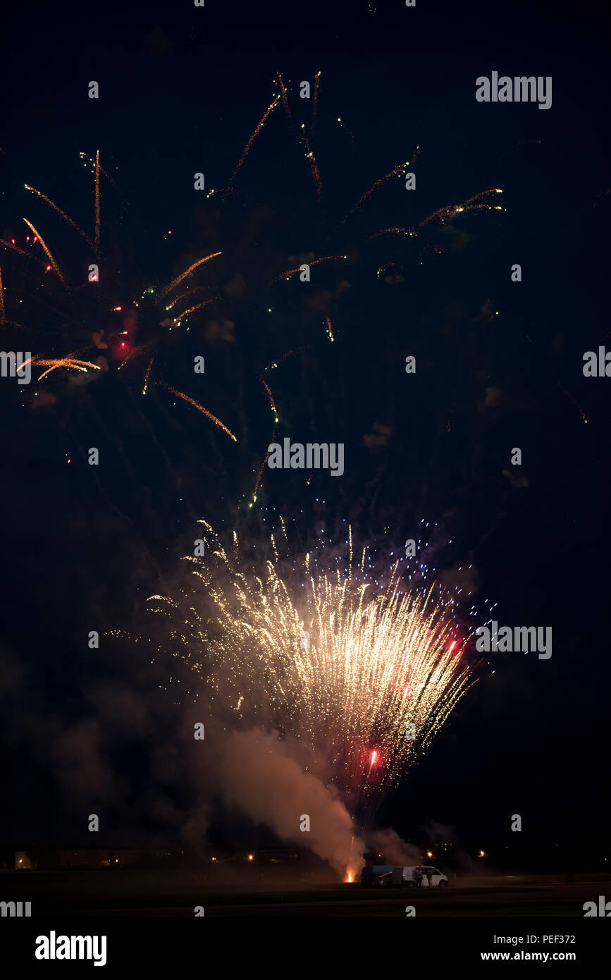 Red and gold fireworks Stock Photo - Alamy