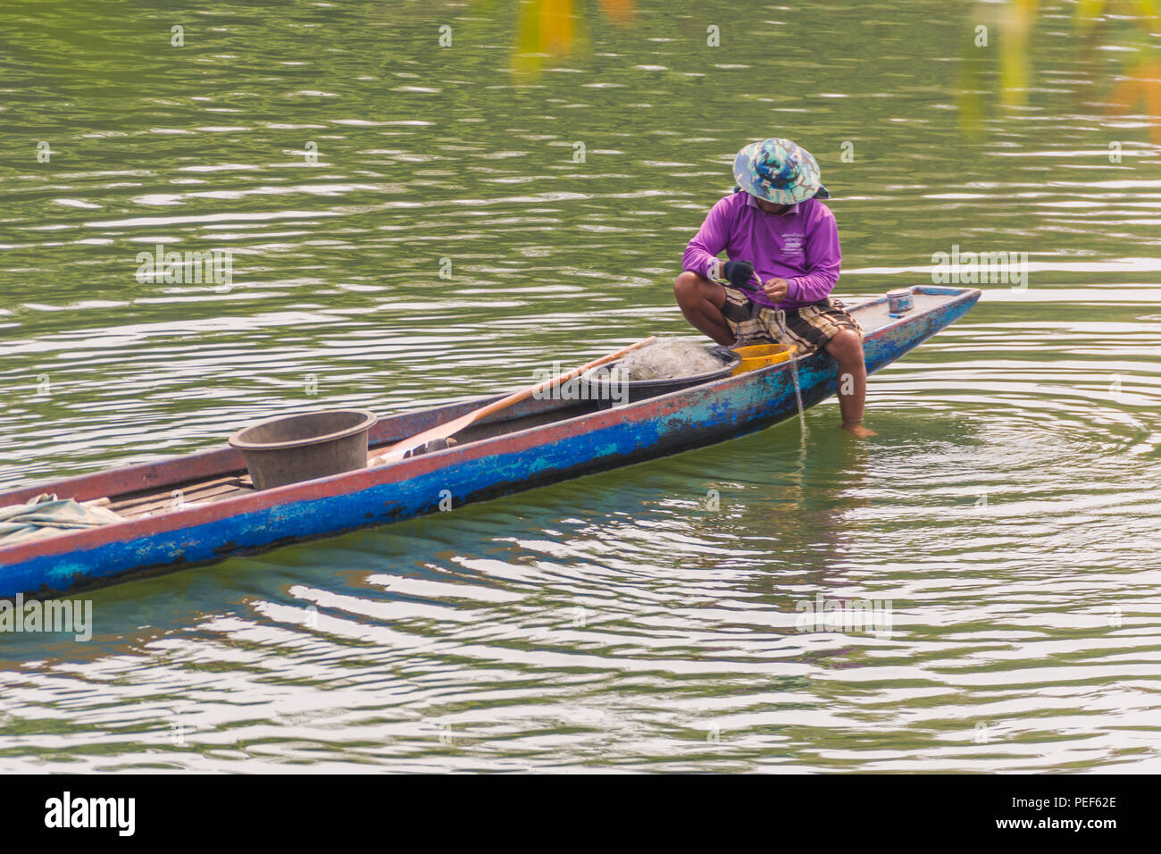 Raft restaurant hi-res stock photography and images - Alamy