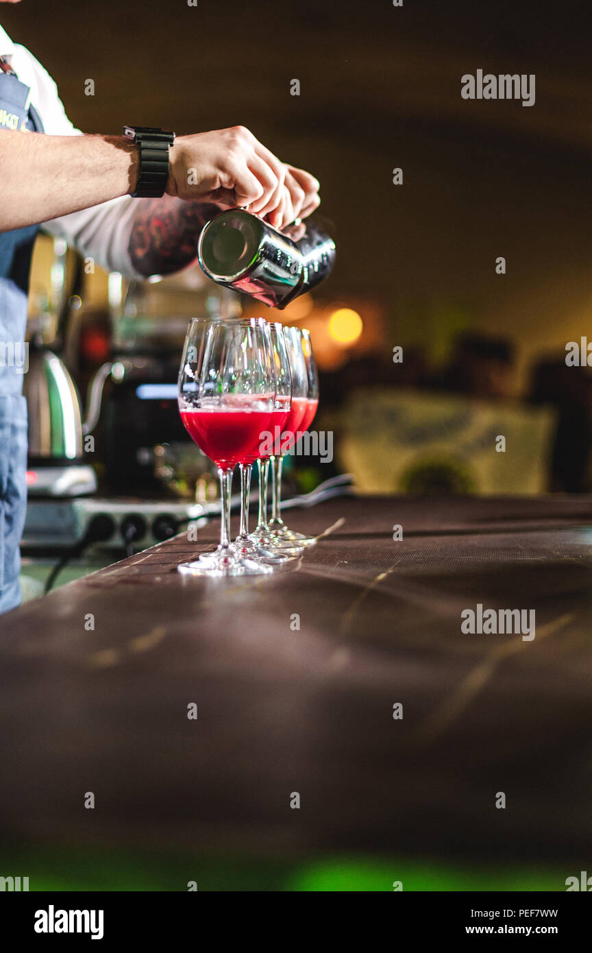 championship among coffee houses, members of teams show barista's skill ...