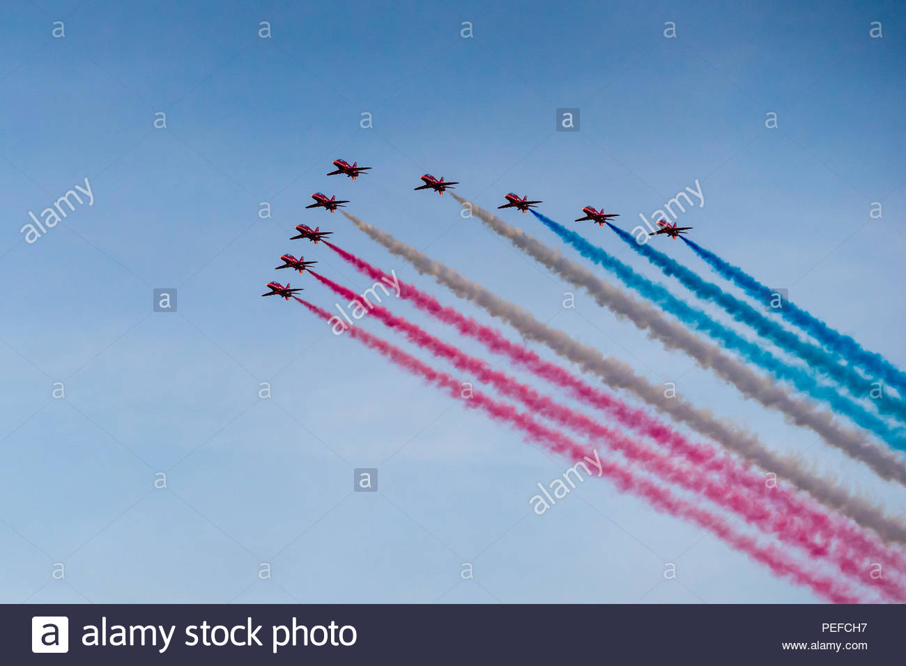 The Red Arrows Over London High Resolution Stock Photography and Images ...