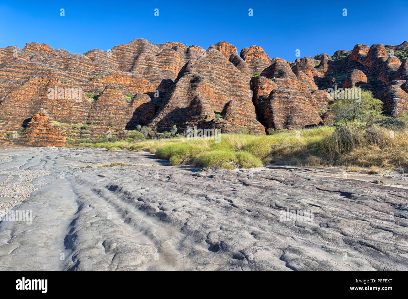 Riverbed australia hi-res stock photography and images - Alamy