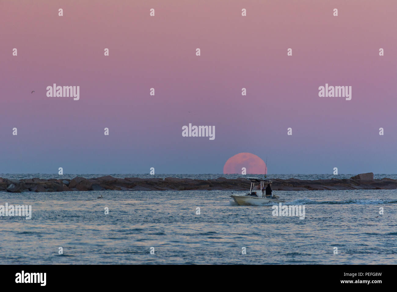 North sea moonrise hi-res stock photography and images - Alamy