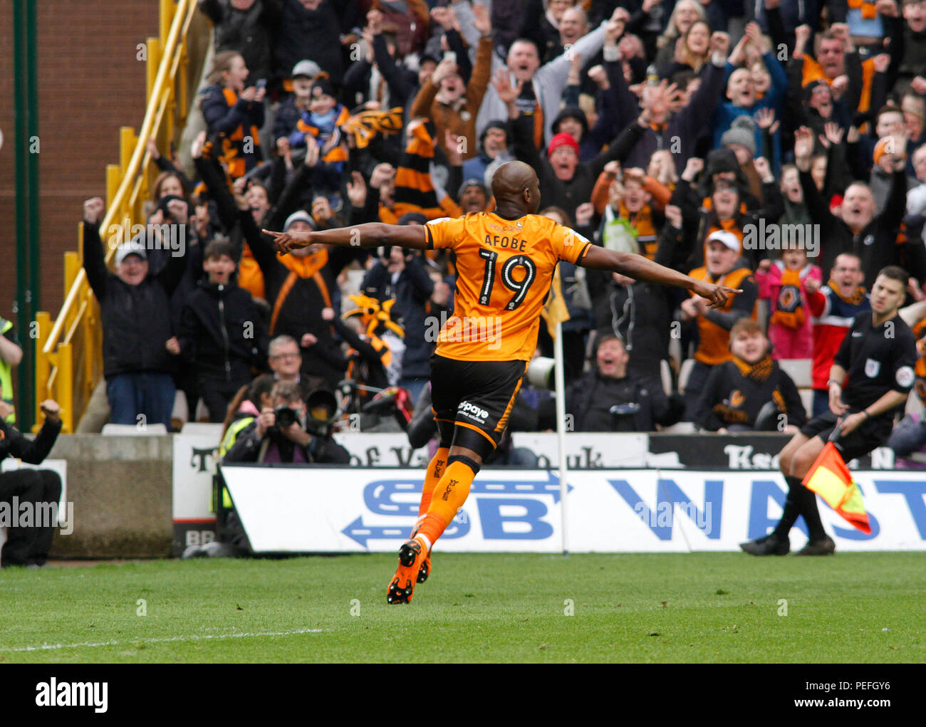 Wolves celebrate promotion hi-res stock photography and images - Alamy