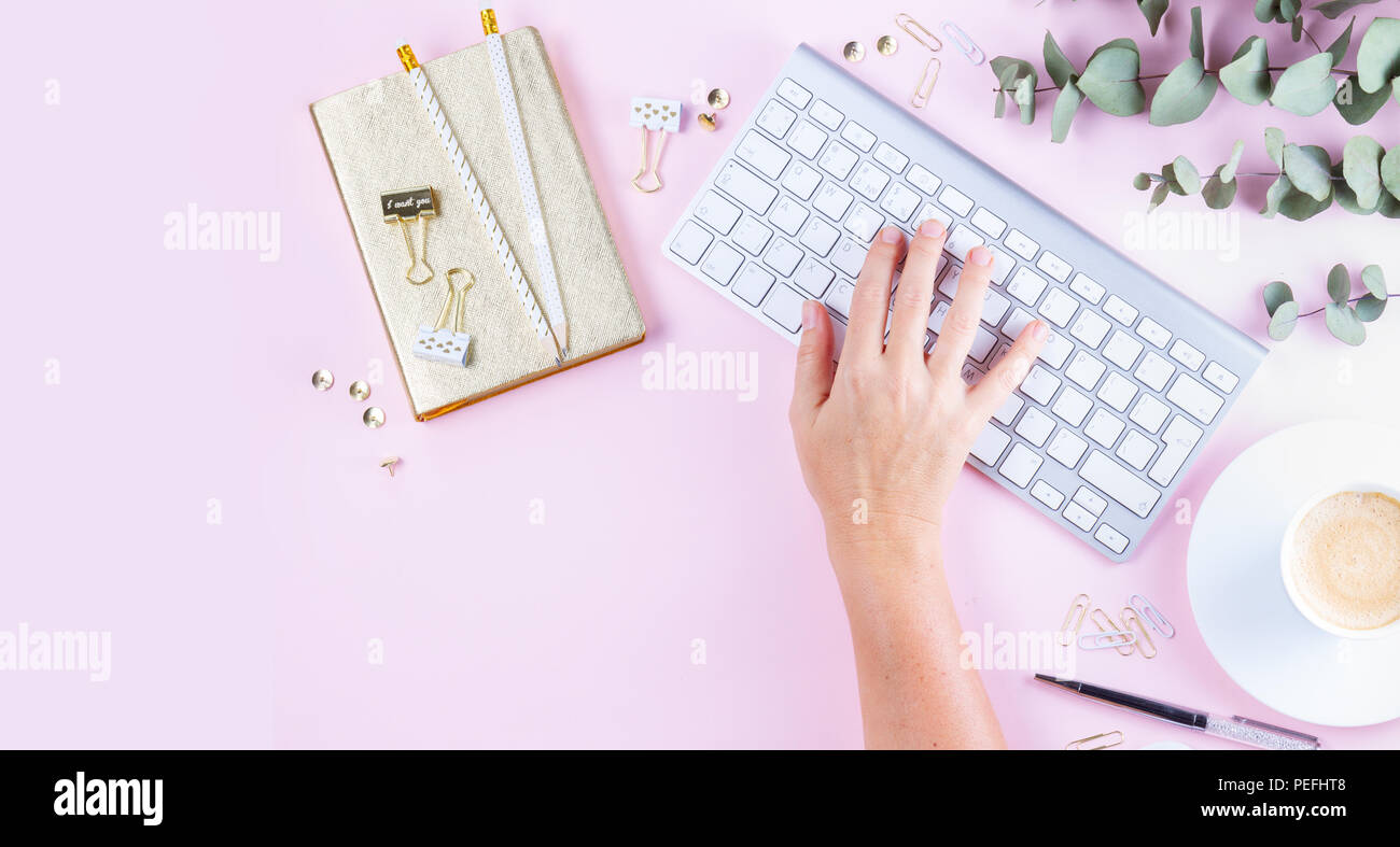 Flat lay home office workspace Stock Photo - Alamy