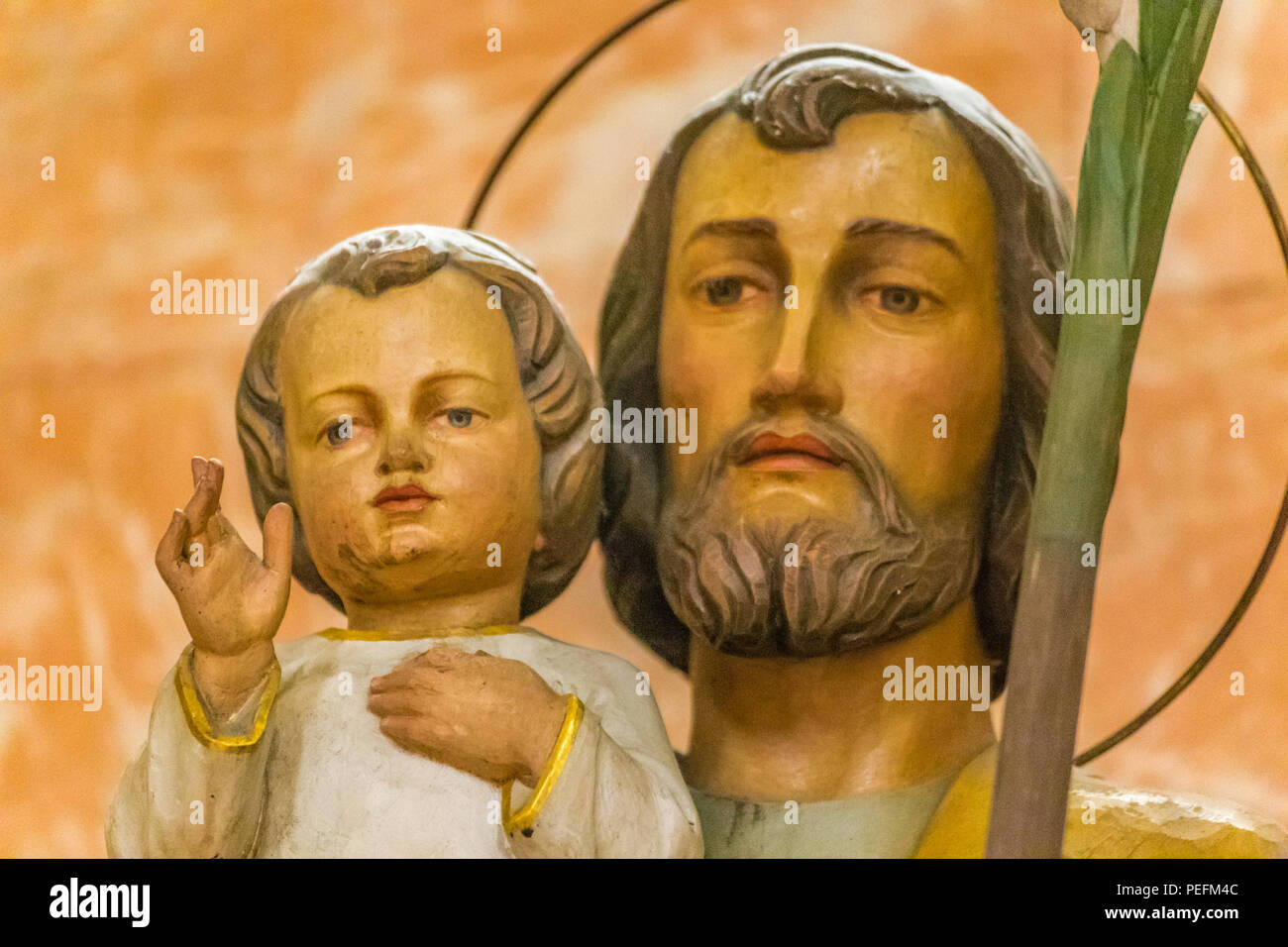 statues of Saint Joseph and Holy Child Jesus Stock Photo - Alamy