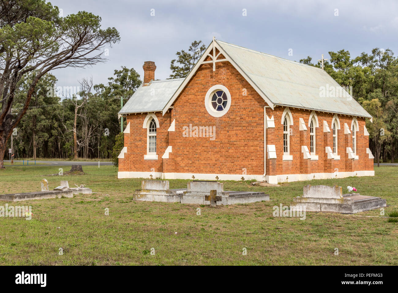 Country churches australia hi-res stock photography and images - Alamy