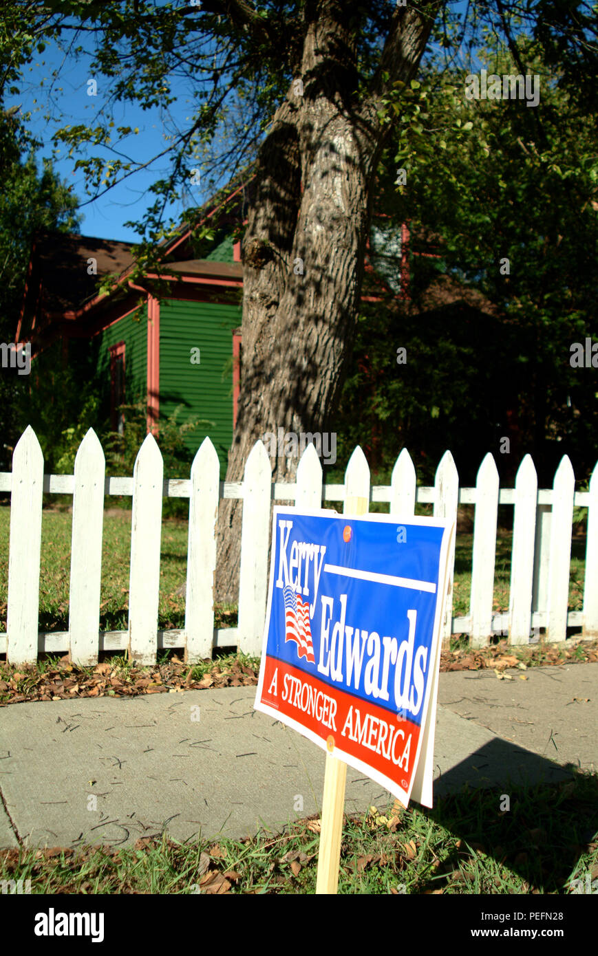 Us presidential election yard sign hi-res stock photography and images ...