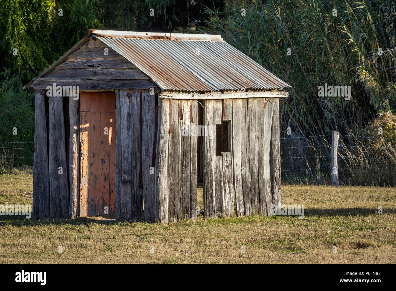 Heritage timber cabin Stock Photo - Alamy
