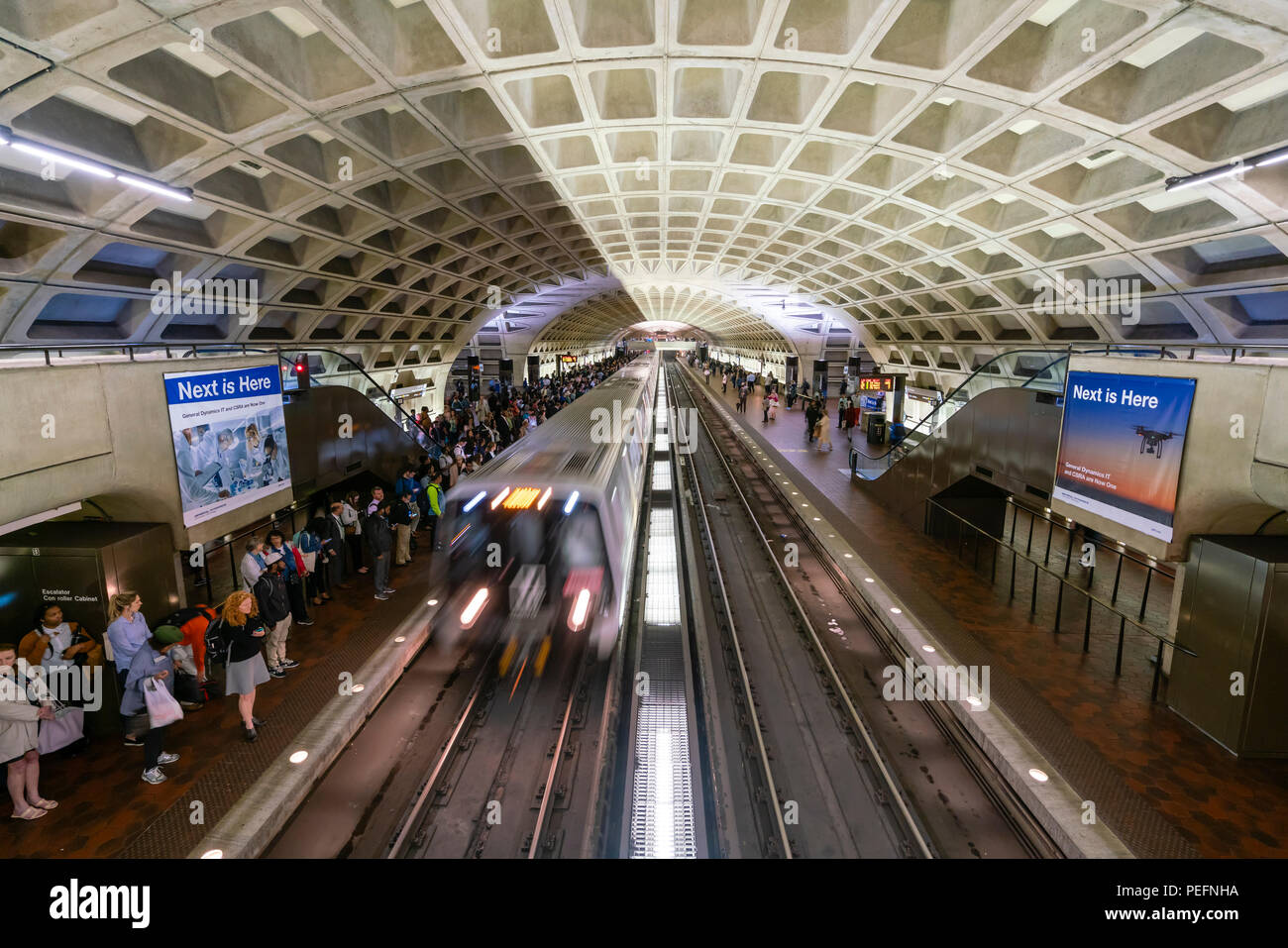 Washington dc metro train hi-res stock photography and images - Alamy