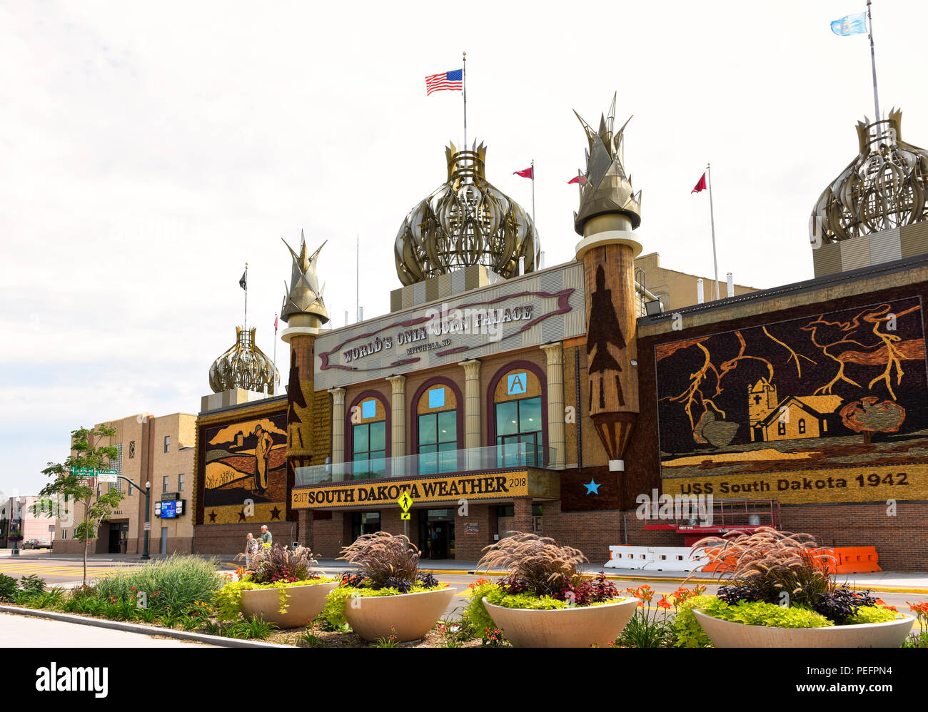 The Corn Palace, 604 N Main St, Mitchell, SD 57301 Stock Photo - Alamy