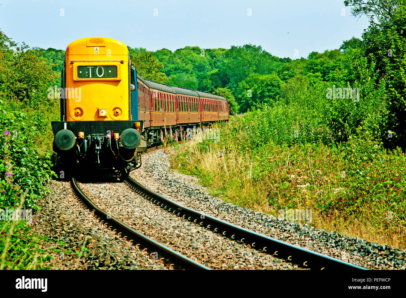 Class 20189 approaching Grosmont on the Esk Valley Railway form Whitby ...