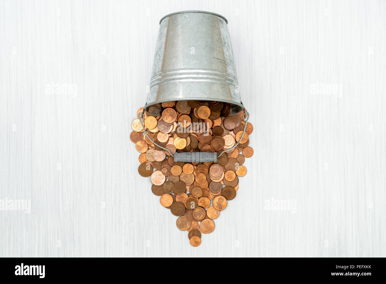 Paying with euro cents hi-res stock photography and images - Alamy