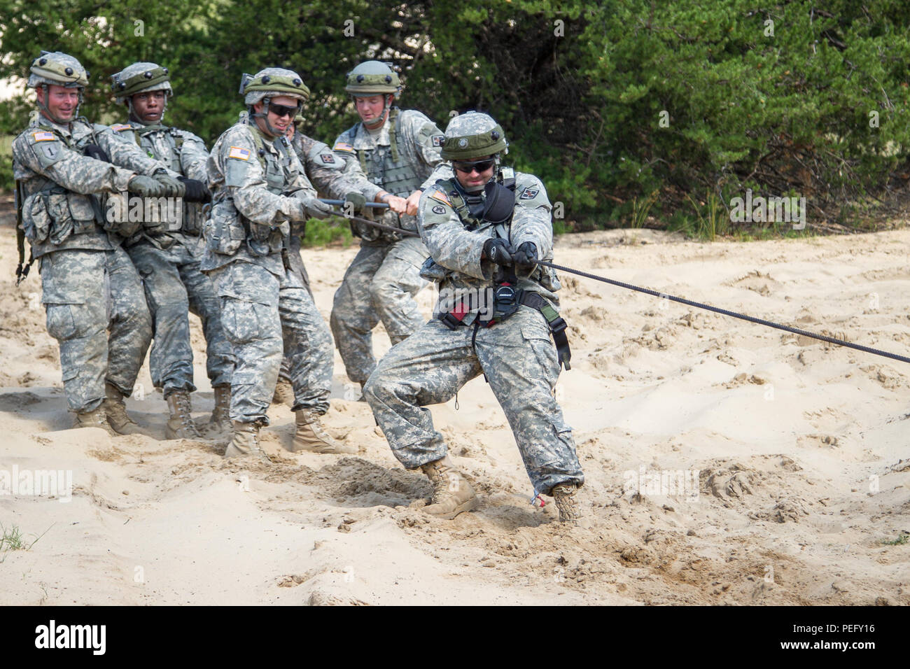 Soldiers of the 391st Forward Support Company Maintenance Platoon reset ...
