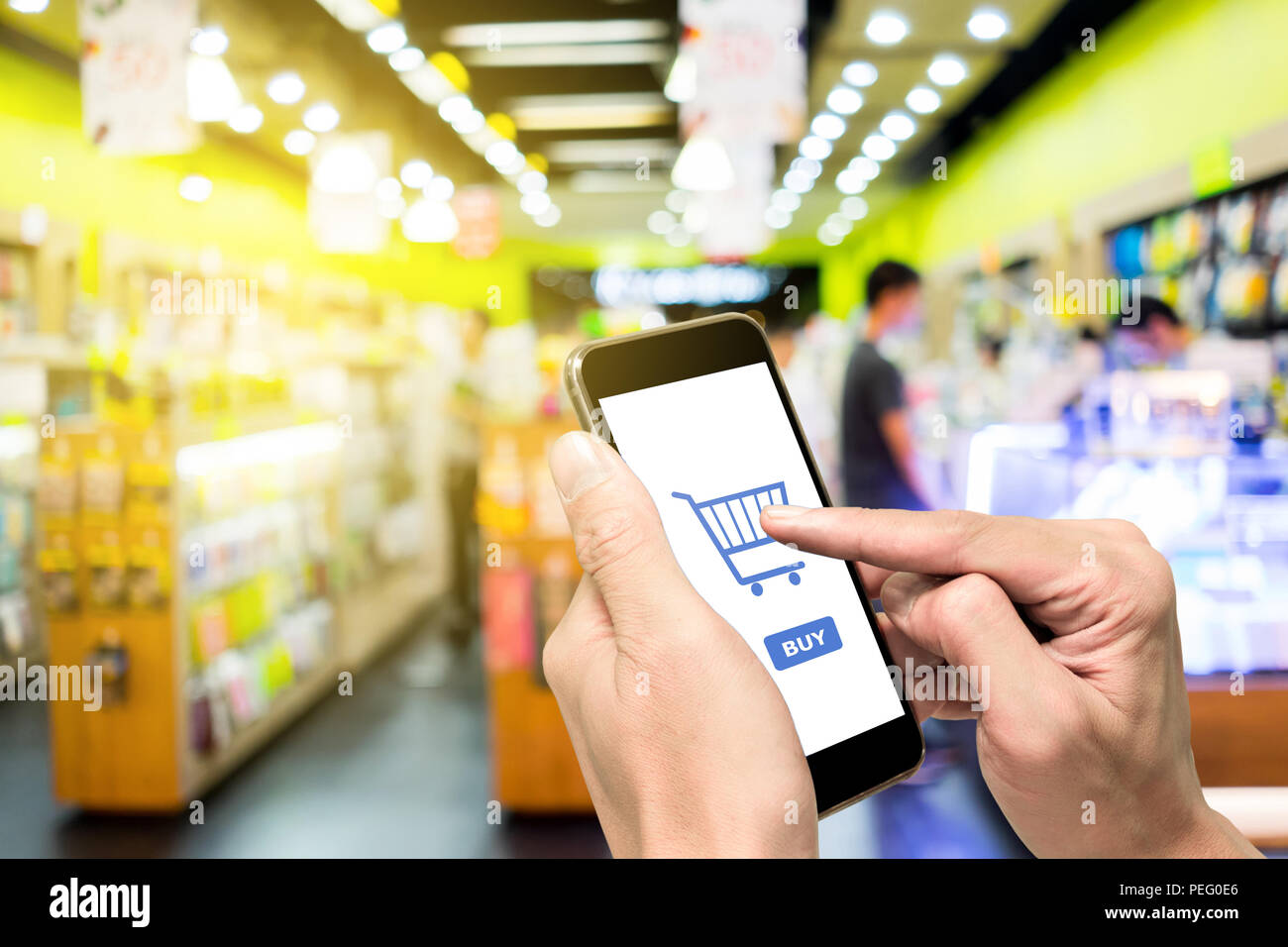 Gadget store hi-res stock photography and images - Alamy