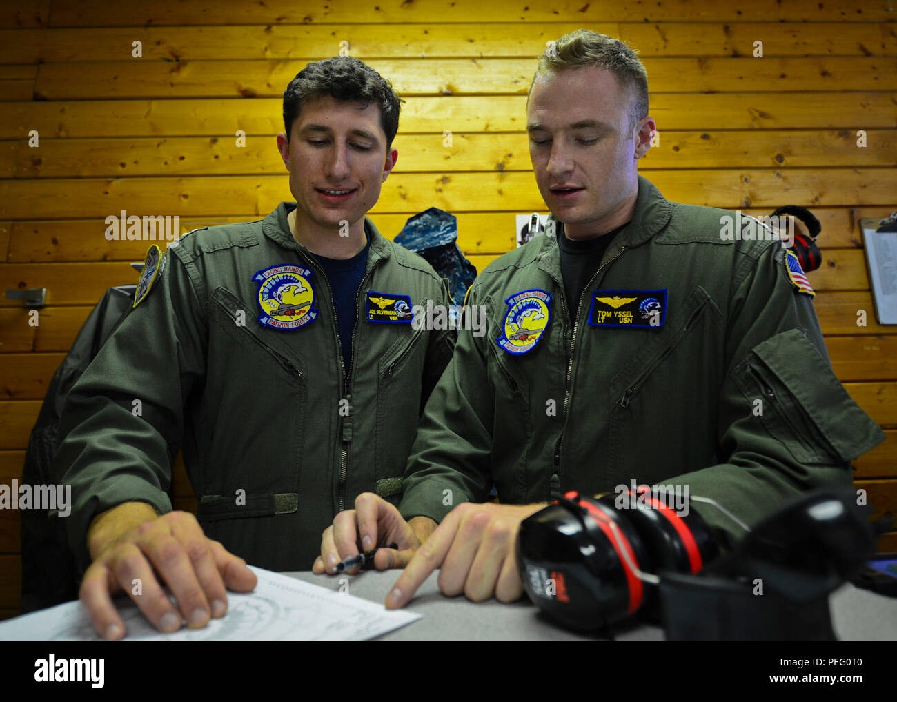 150815-N-QR600-034 CORONADO (Aug. 15, 2015) Lt. Joseph Silverman and Lt ...
