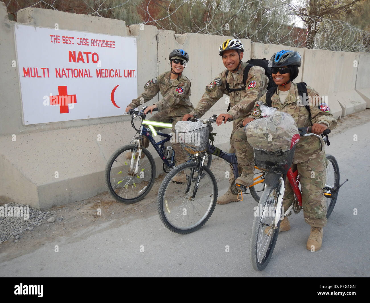 Command senior chief hospital corpsman james fyfe hi-res stock ...