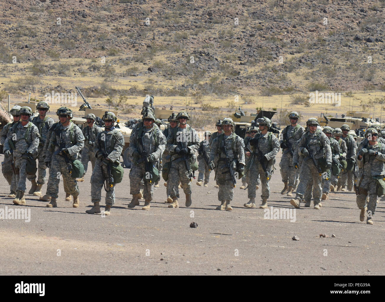 Oregon Army National Guard Soldiers with the 1186th Military Police (MP) Company head to medical ...