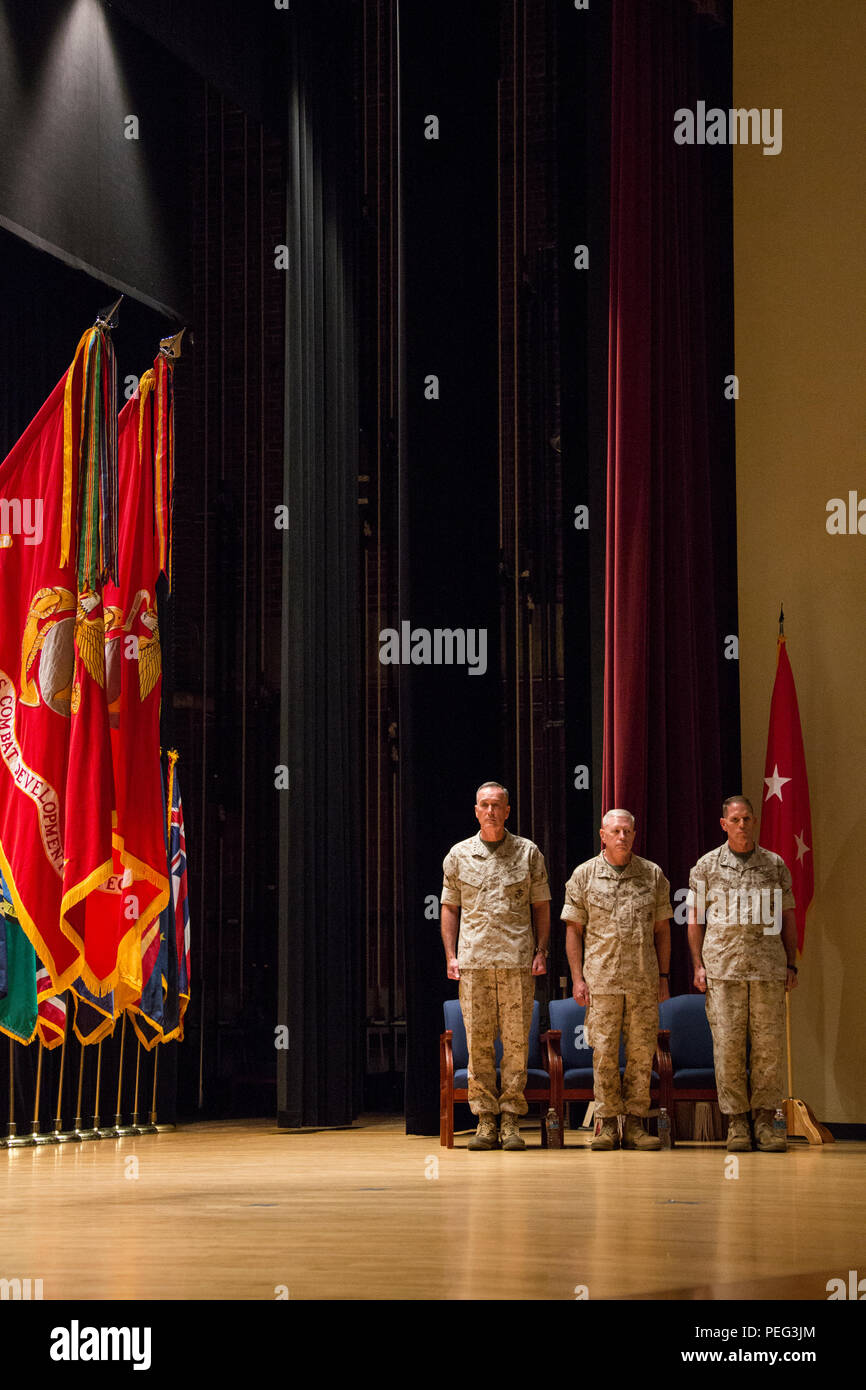 Commandant of the Marine Corps, Gen. Joseph F. Dunford, Jr., left, Lt ...