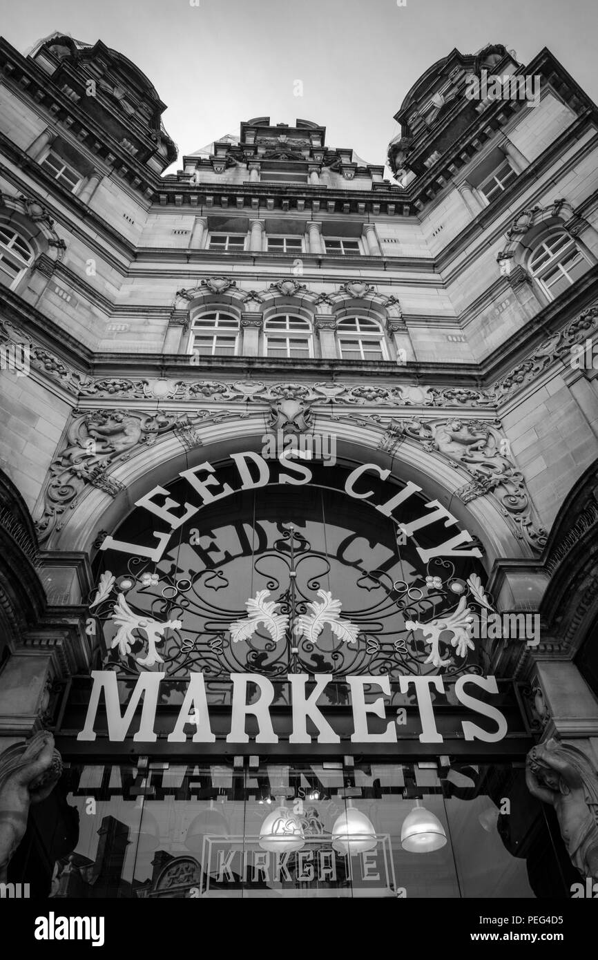 Leeds city market kirkgate Black and White Stock Photos & Images - Alamy