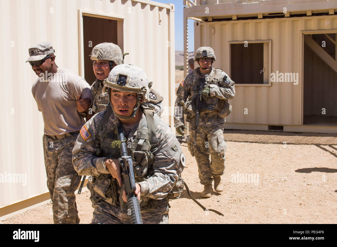 California Army National Guard Soldiers from Headquarter and ...