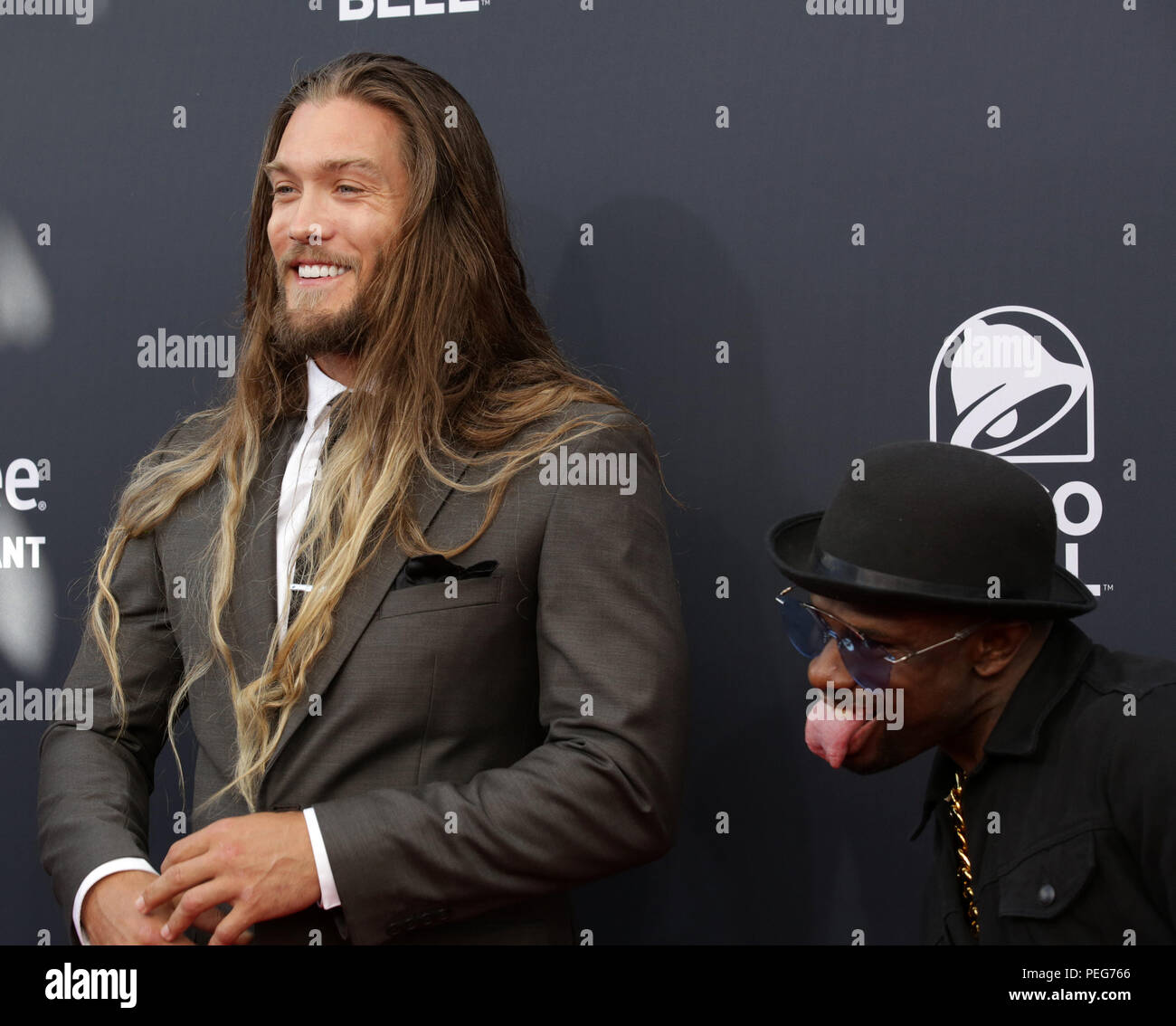Celebrities attend Comedy Central Roast of Bruce Willis at The ...