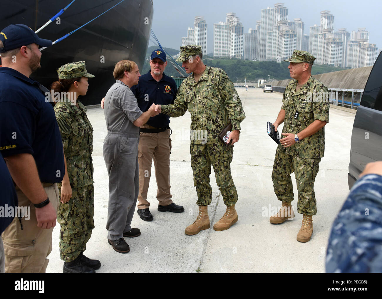 Mobile landing platform usns montford point mlp 1 hi-res stock ...