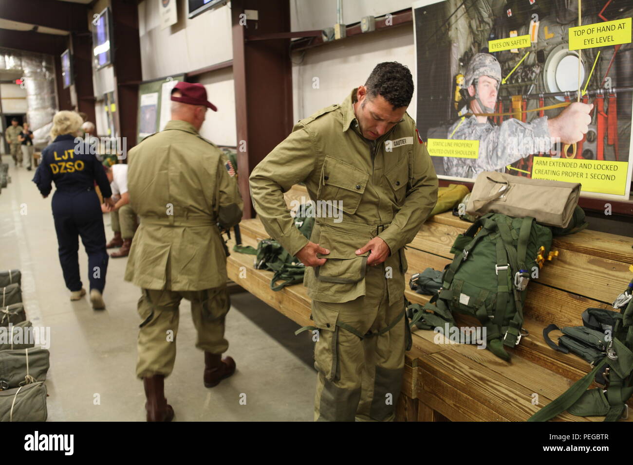 1 507th parachute infantry hi-res stock photography and images - Alamy