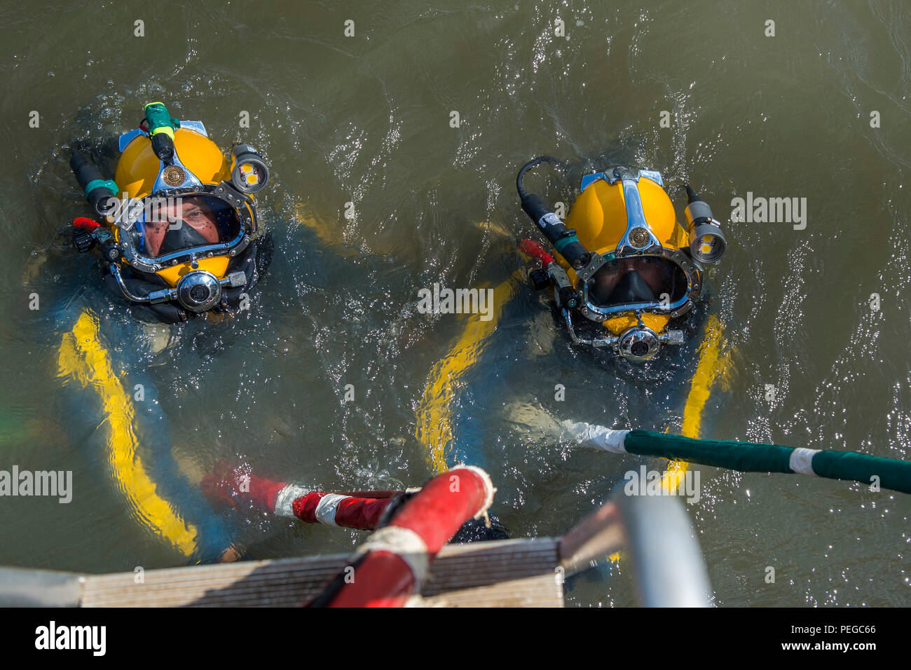 150815-N-WB378-096 SAVANNAH Ga., (Aug. 15, 2015) – Chief Warrant ...