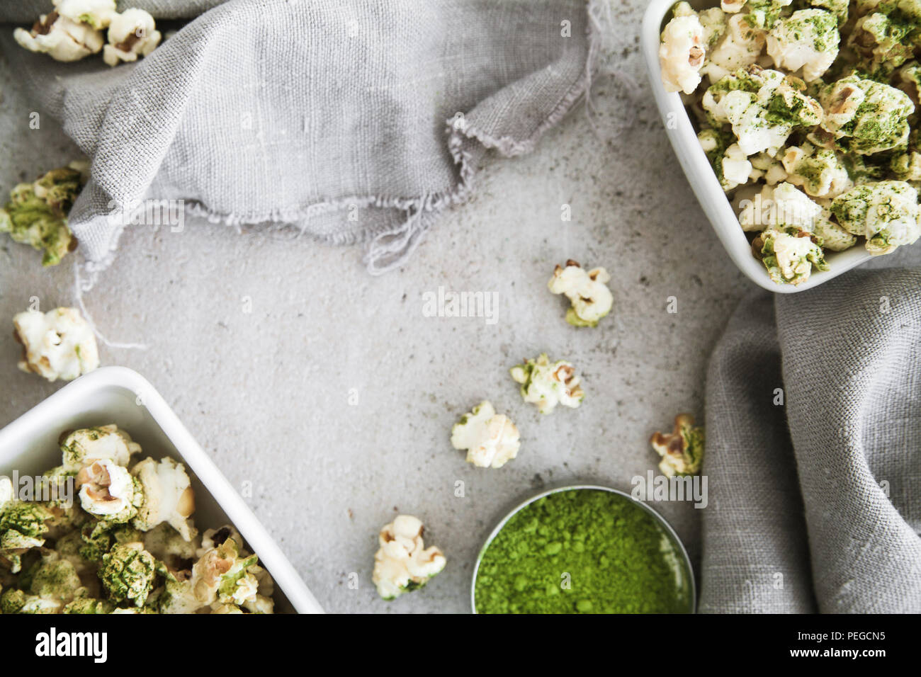 Organic matcha popcorn Stock Photo - Alamy