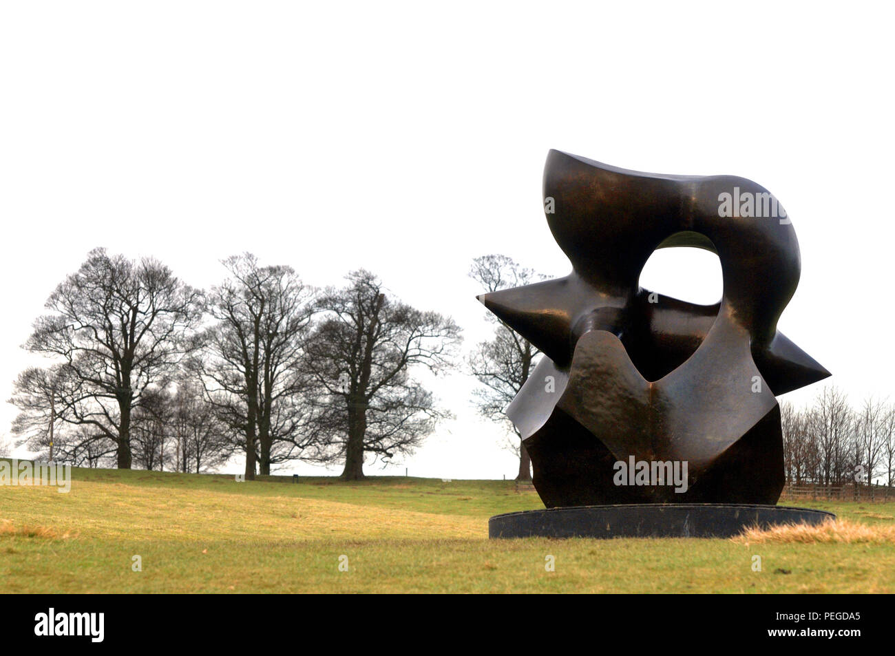 Henry Moore: Large Spindle Piece sculpture in the Yorkshire Sculpture ...