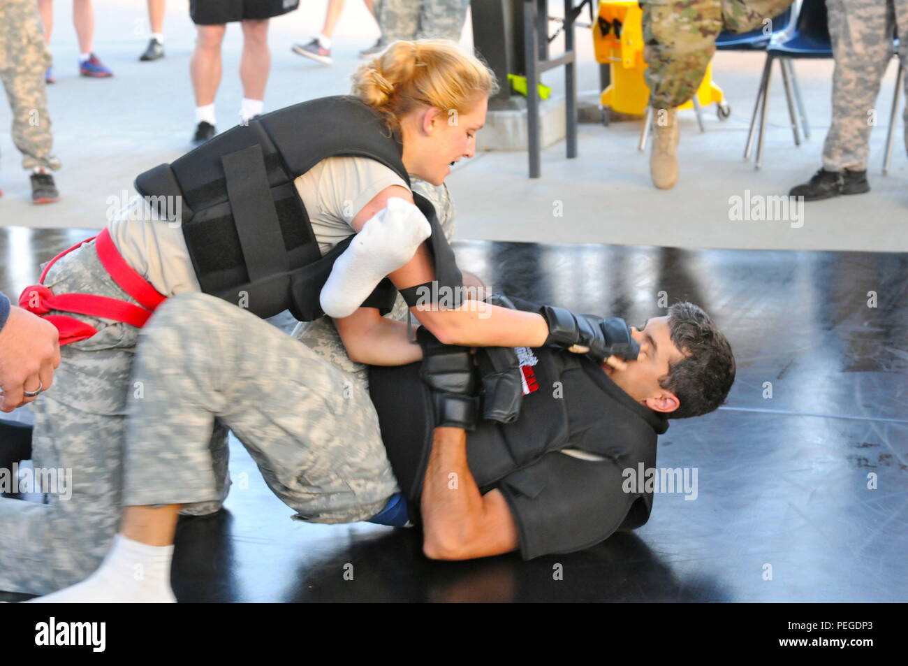 Soldiers with the Headquarters and Headquarters Battery, 5th Battalion ...