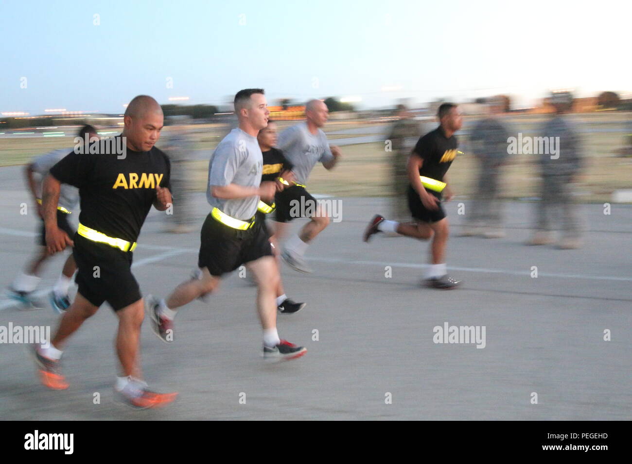 Soldiers with 69th Air Defense Artillery Brigade begin the run event of ...