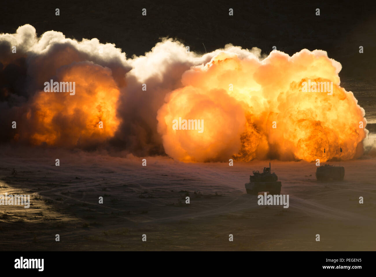 Arkansas Army National Guard Soldiers with the 1036th Engineer Company ...