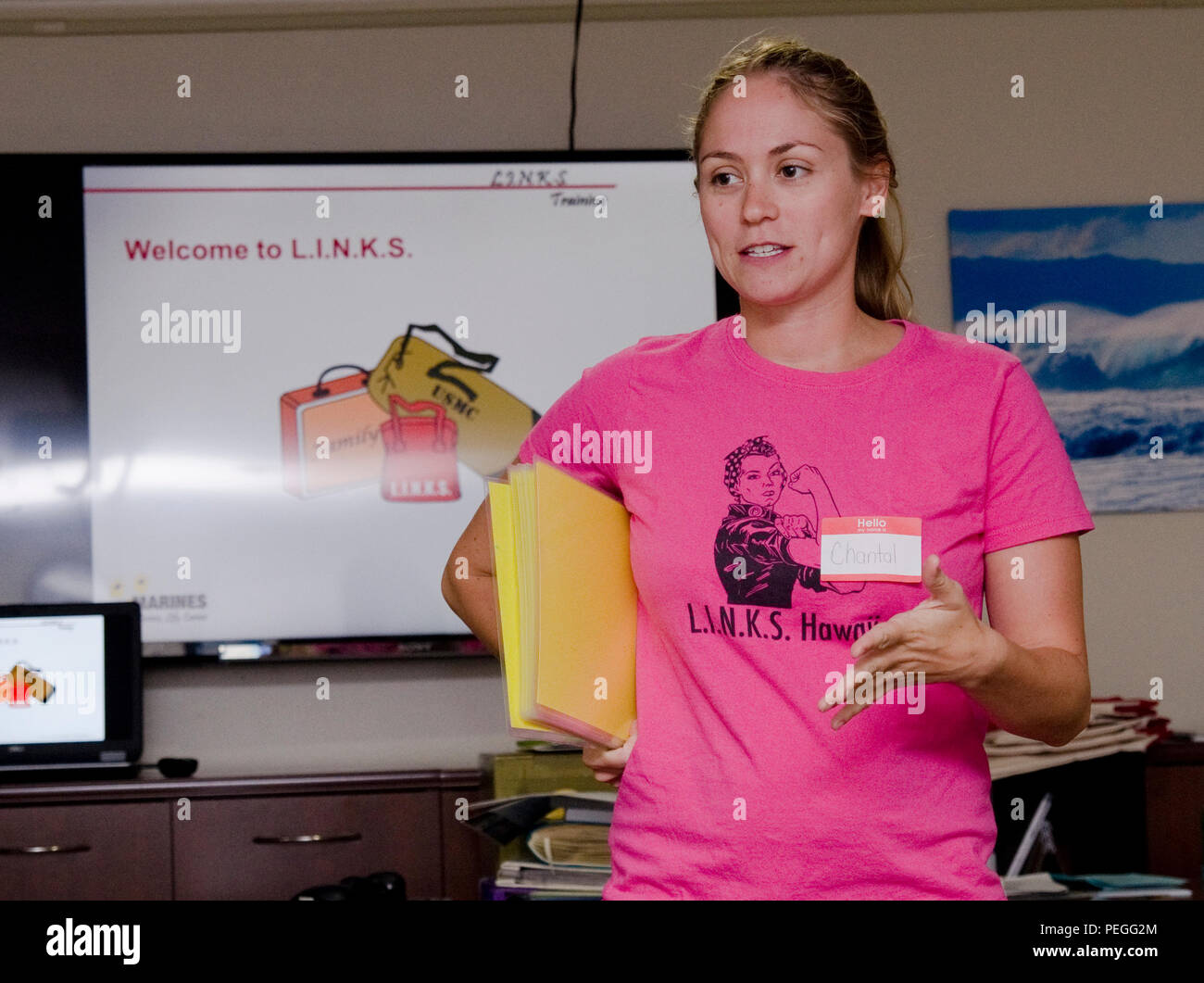 Team building games in class hi-res stock photography and images - Alamy