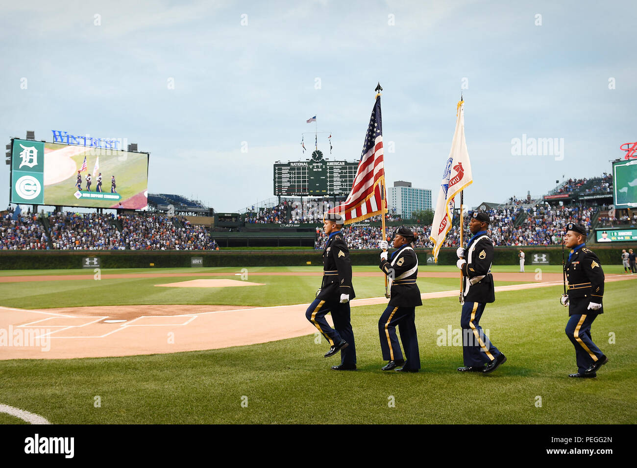 Army Reserve soldiers from the 85th Support Command headquarters march ...