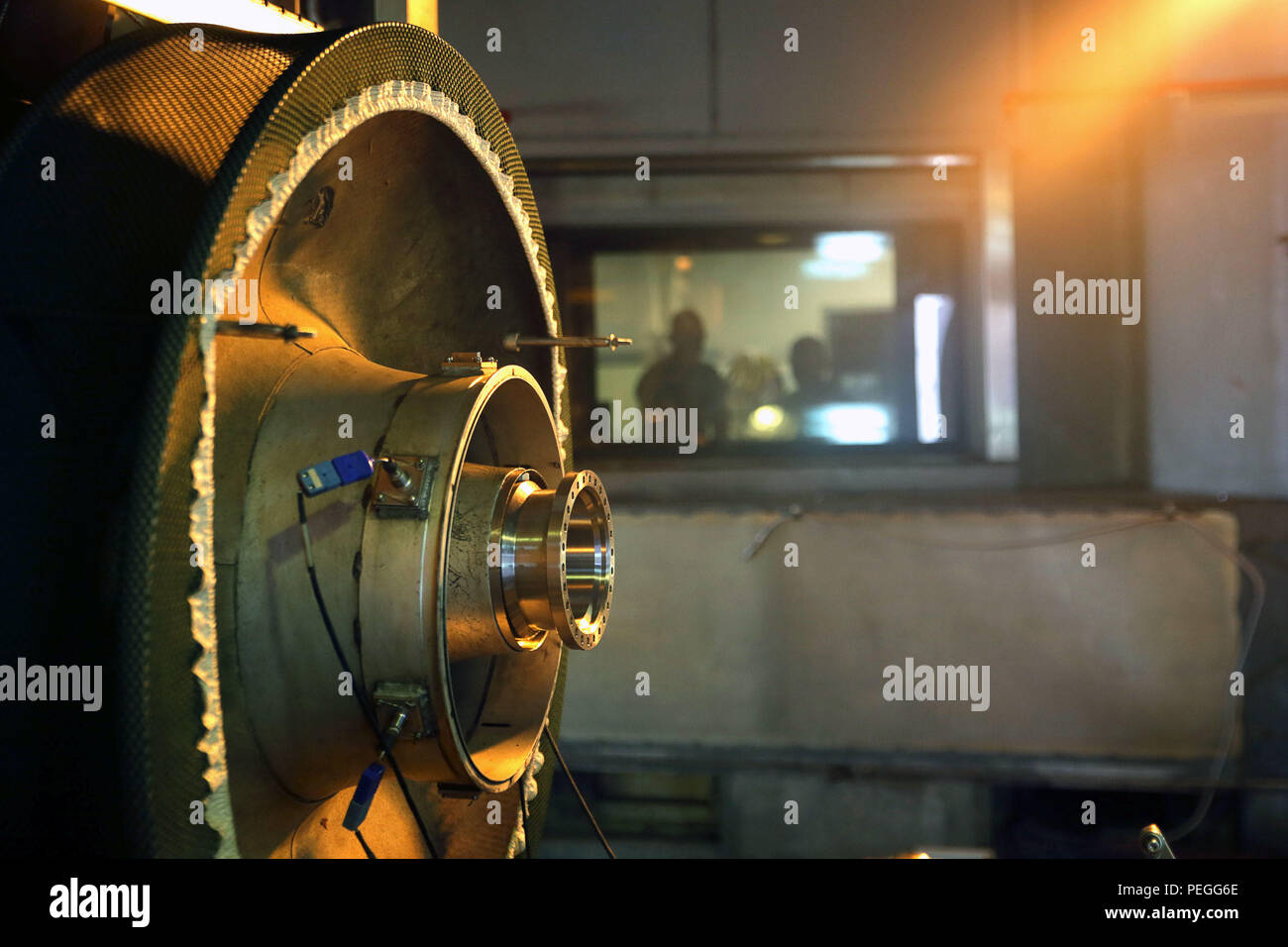 Engine test building hi-res stock photography and images - Alamy