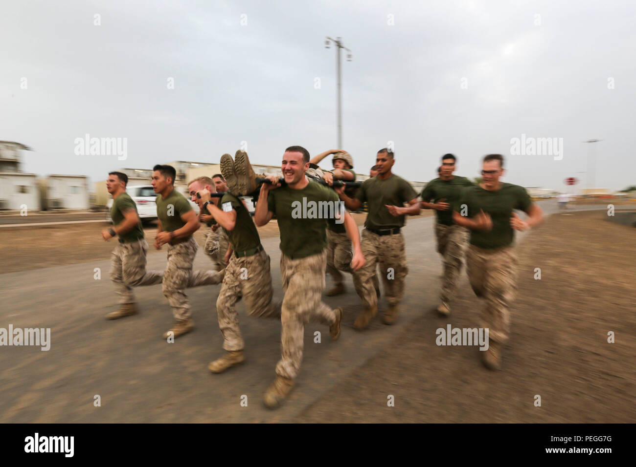 Marines 2 4 marines battalion carry hi-res stock photography and images ...