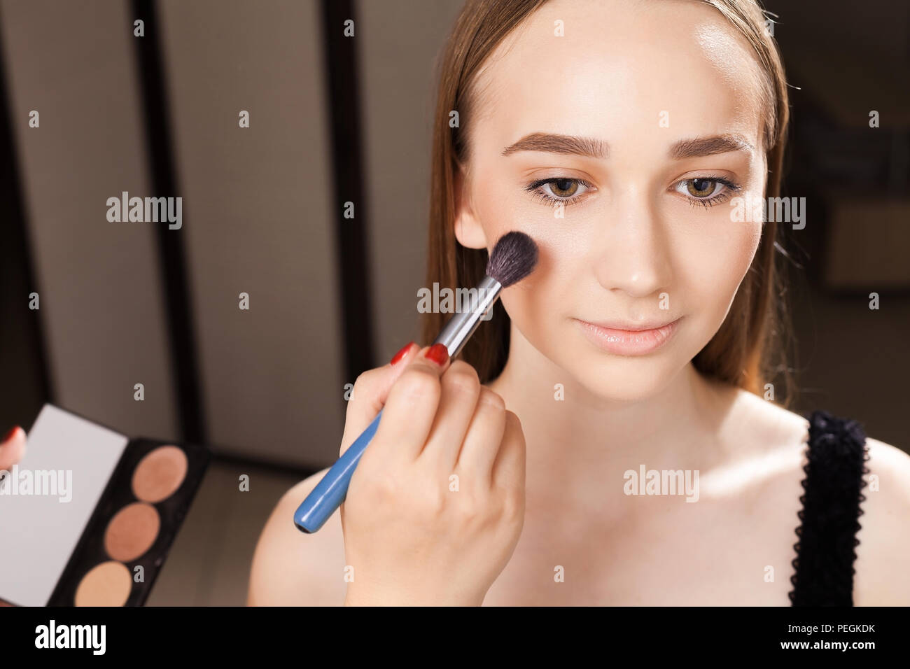 Natural makeup model face palette hi-res stock photography and images ...