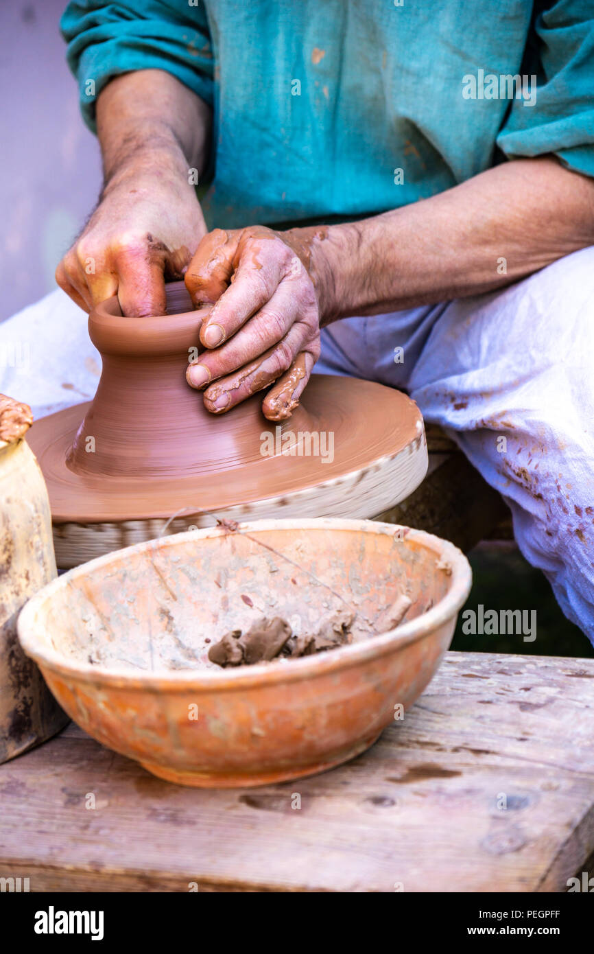 Pot potter potters wheel hi-res stock photography and images - Alamy