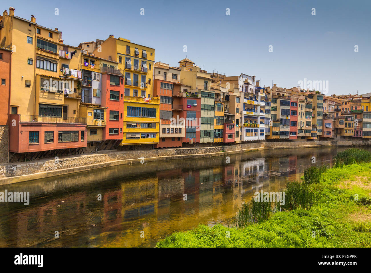 Multi colored facades hi-res stock photography and images - Alamy