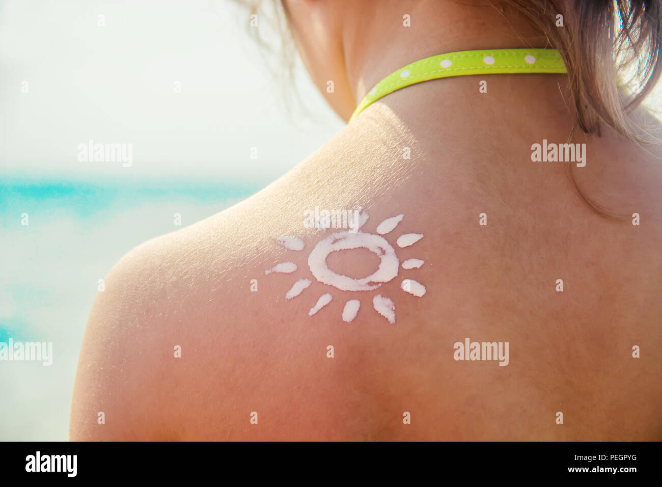 Shoulder smear hi-res stock photography and images - Alamy