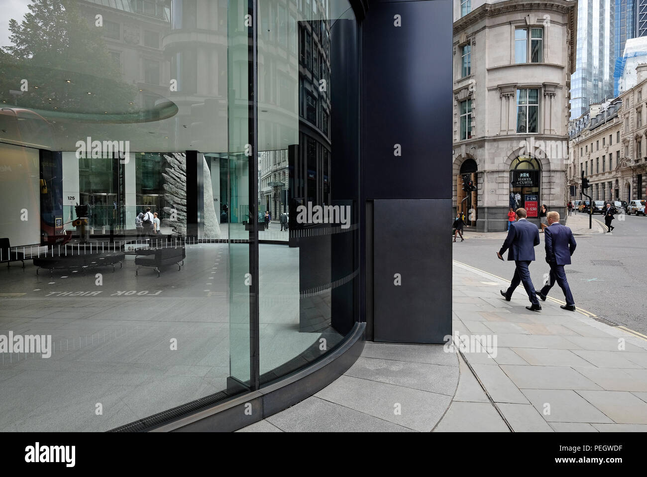 Office workers walking street in hi-res stock photography and images ...