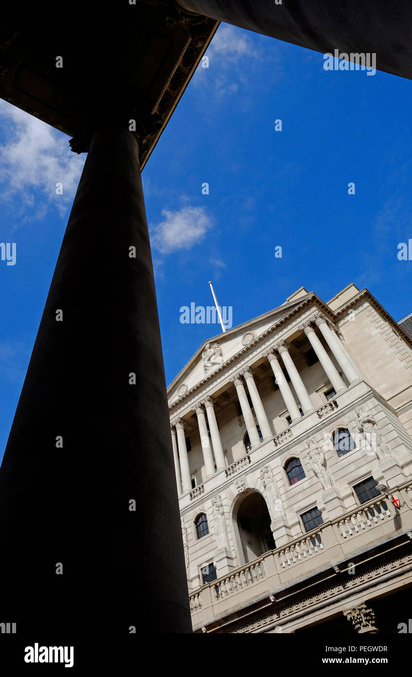 the bank of england, threadneedle street, london Stock Photo - Alamy
