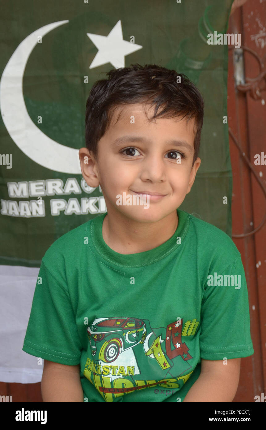 Lahore, Pakistan. 14th Aug, 2018. Pakistani people celebrating on the ...