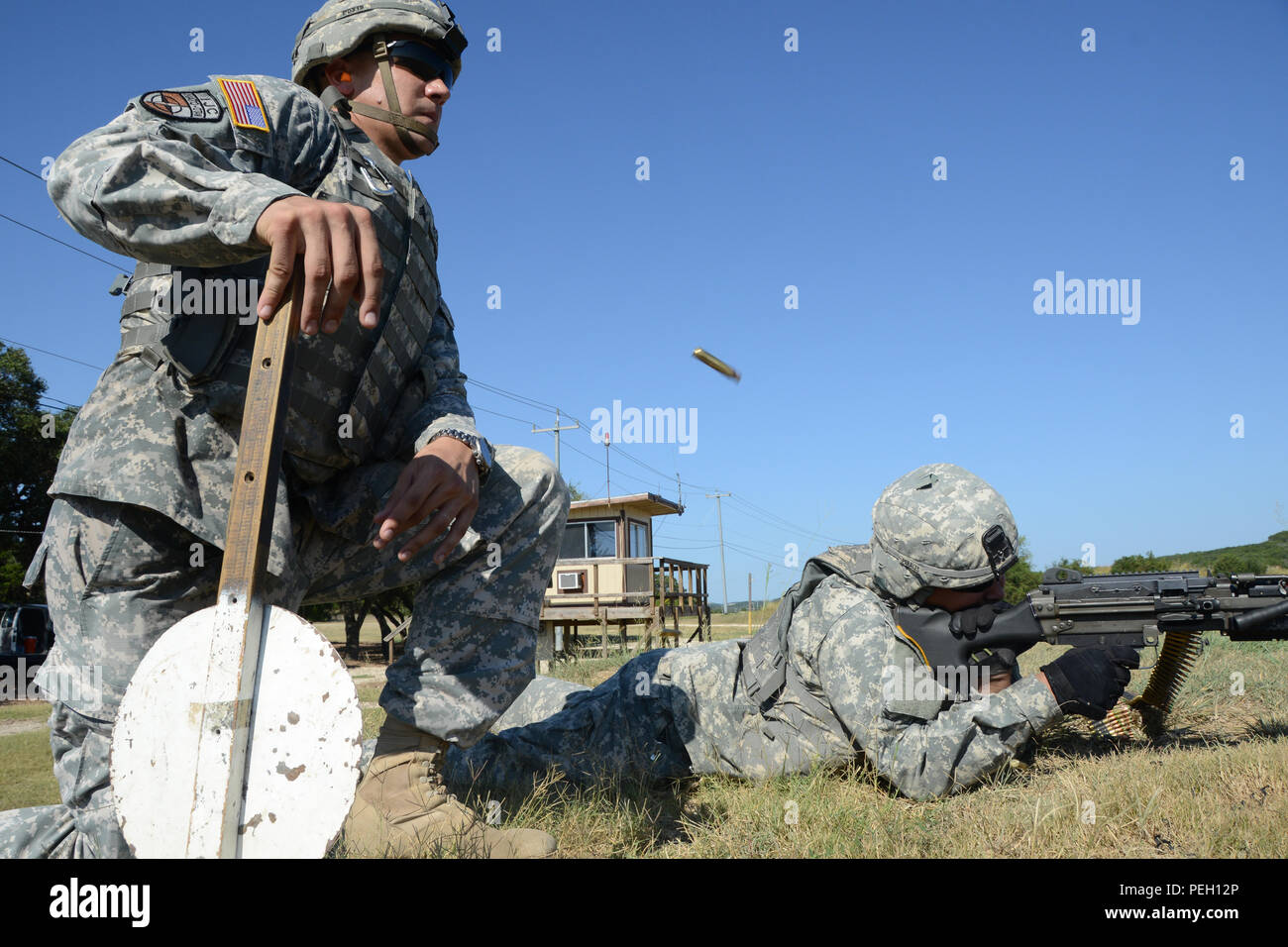 Machine gun firing instruction hi-res stock photography and images - Alamy