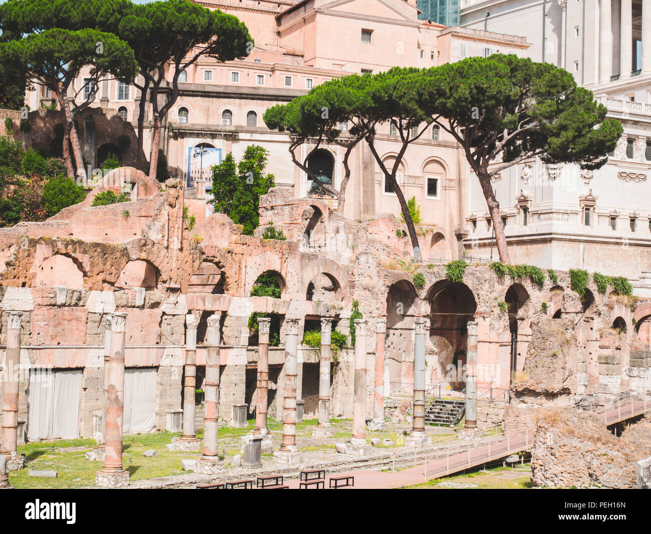 Romearchitecture hi-res stock photography and images - Alamy