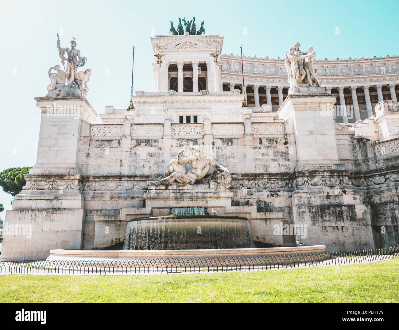 Central hub of rome hi-res stock photography and images - Alamy