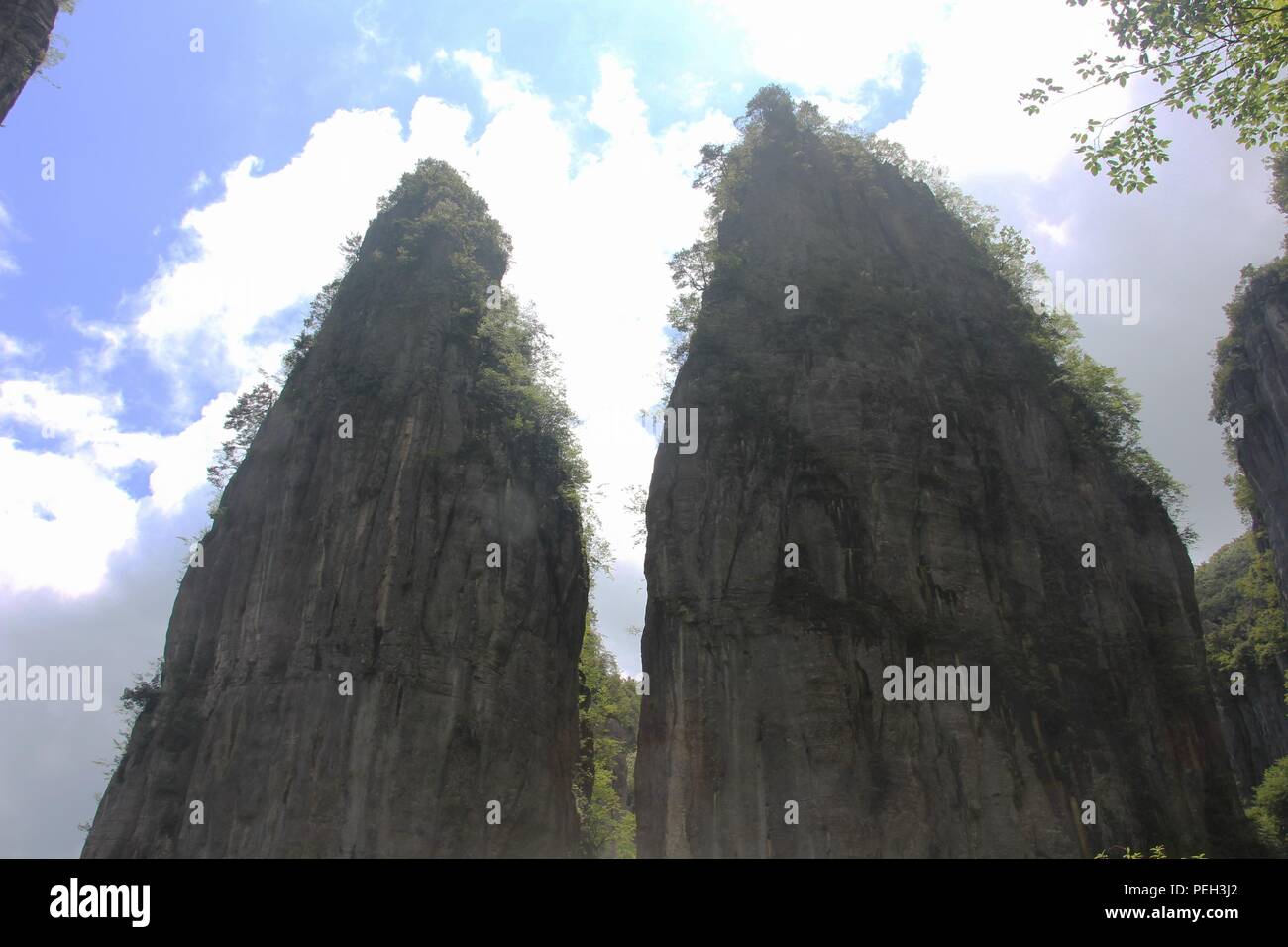 Enshi, Enshi, China. 15th Aug, 2018. Enshi, CHINA-Scenery of Qixingzhai ...