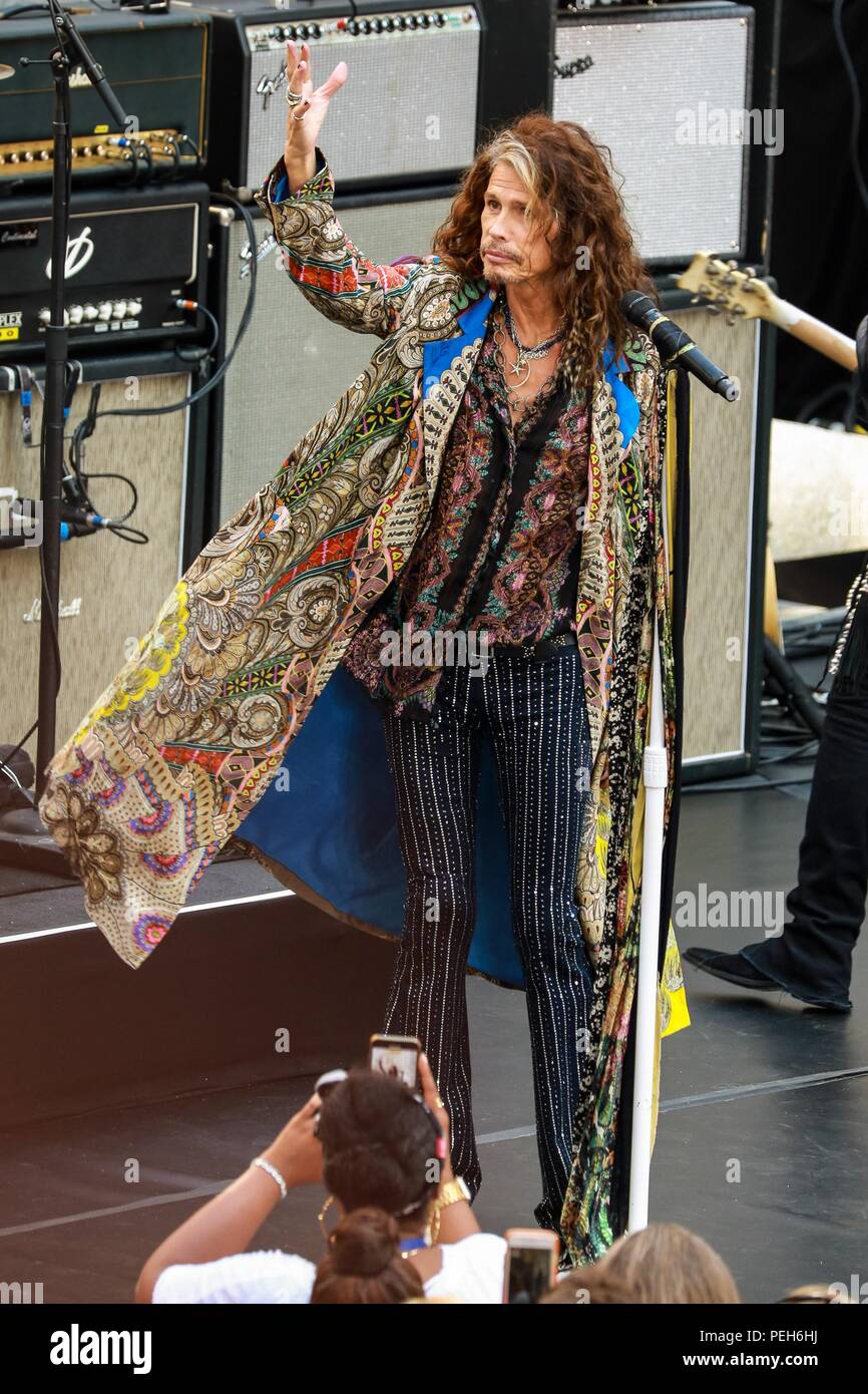New York, NY, USA. 15th Aug, 2018. Steven Tyler on stage for AEROSMITH ...